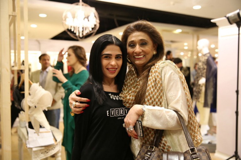 Natasha Kamal Launches in Karachi - Vmag